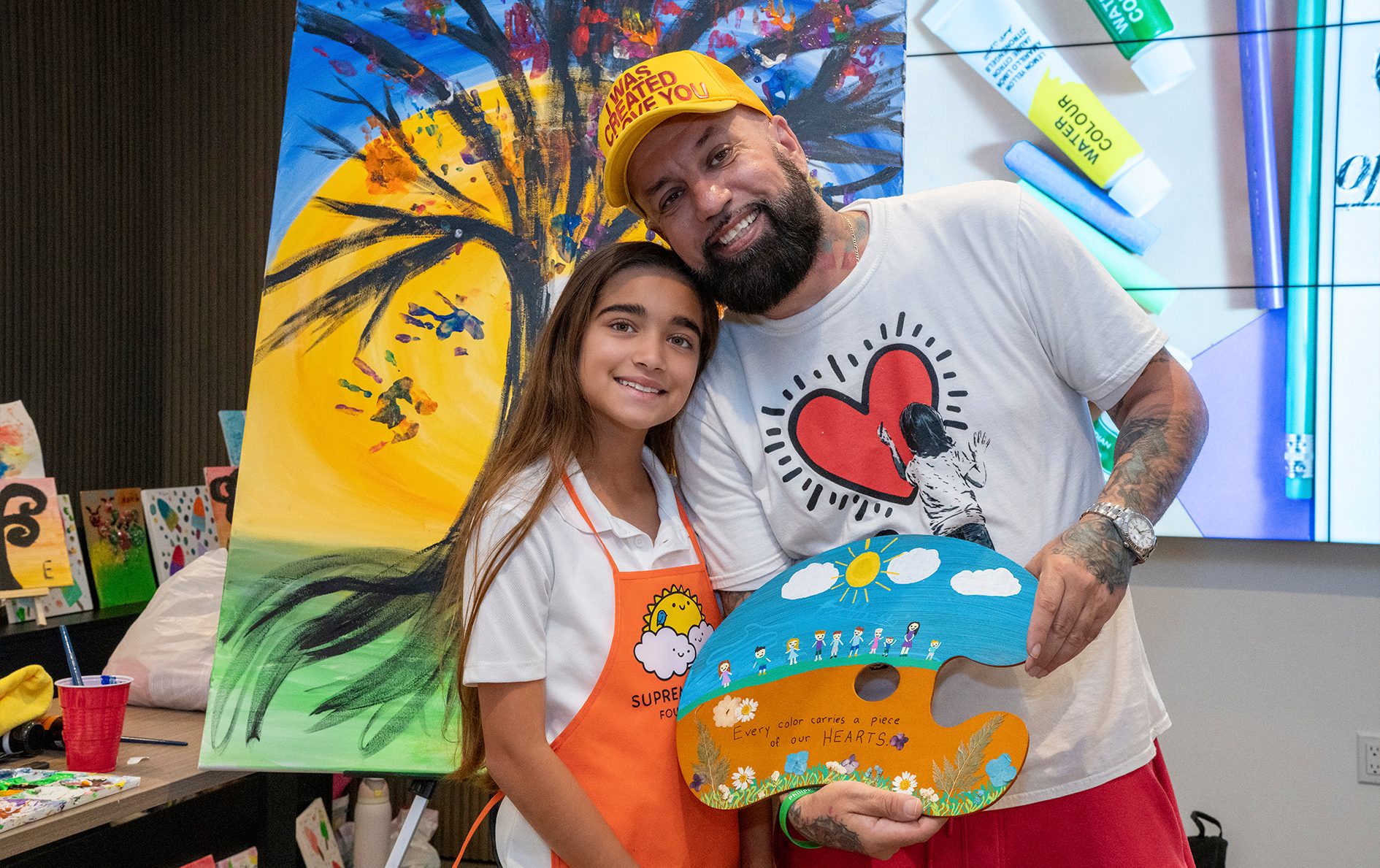 Arte, emoción y esperanza: Supreme Twins Foundation recibe al artista ...