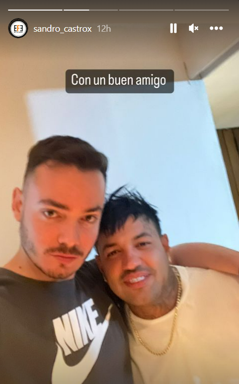 Santero cubano de Miami buscado por la policía posa en Cuba junto a ...